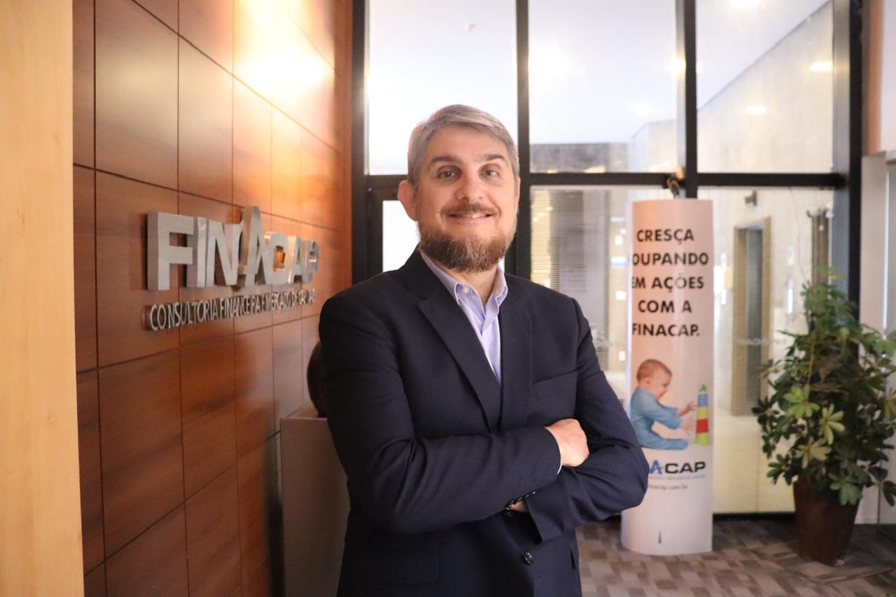 O fenômeno da Curva Invertida de juros